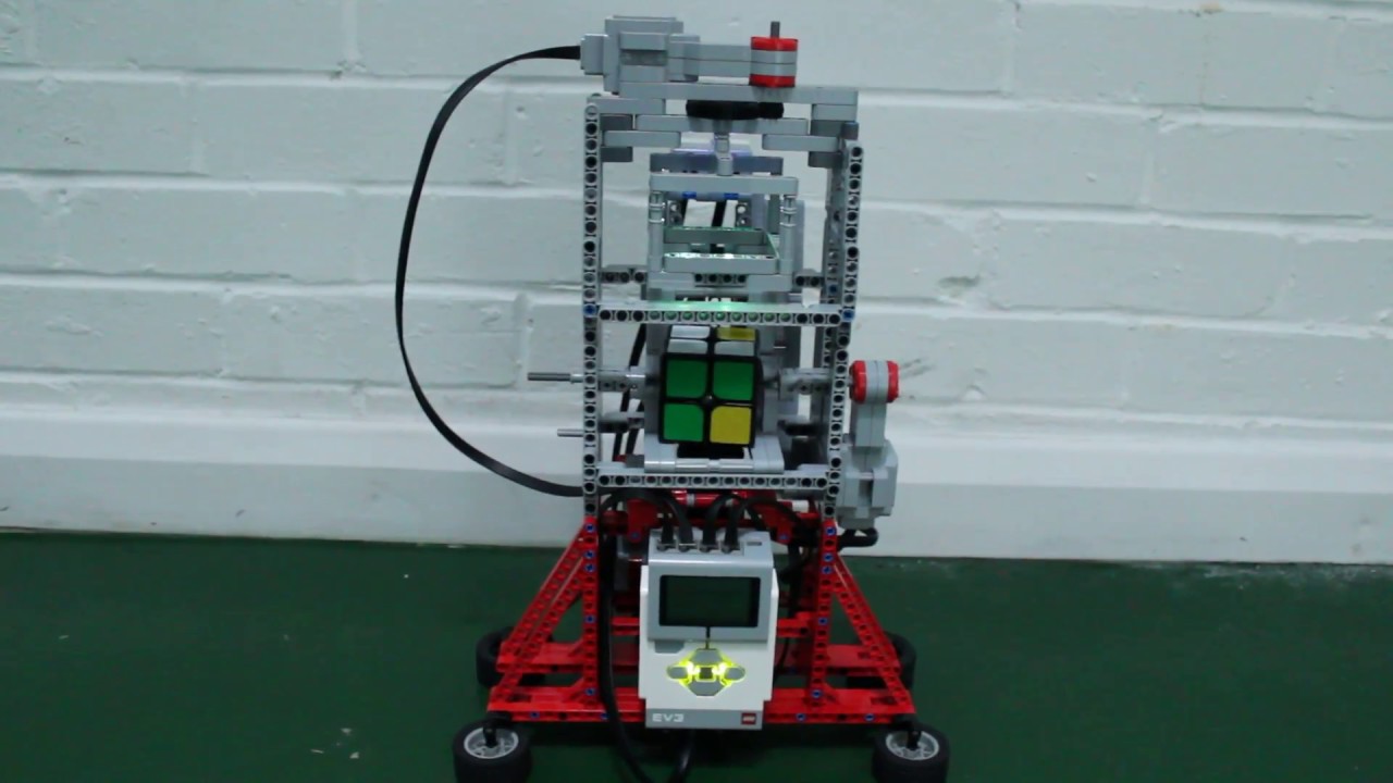 Lego 2x2 Rubik's Cube Solver - YouTube
