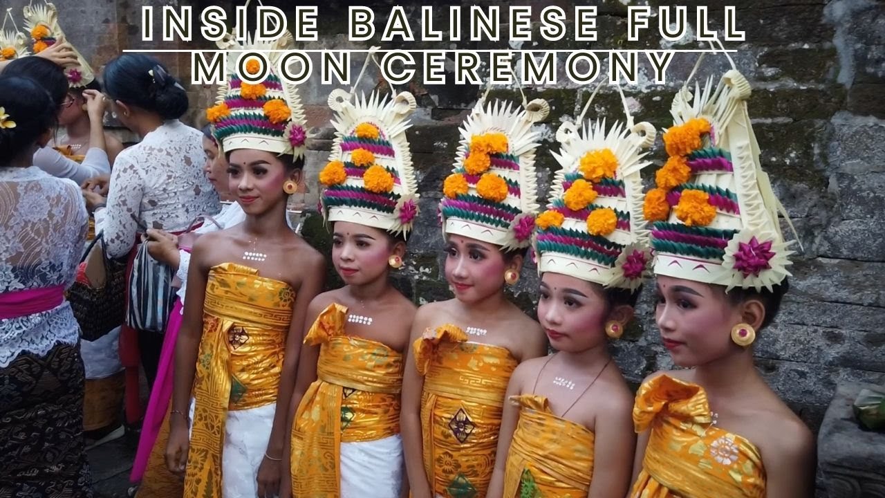 Walking Tour Bali Full Moon Temple Ceremony - YouTube