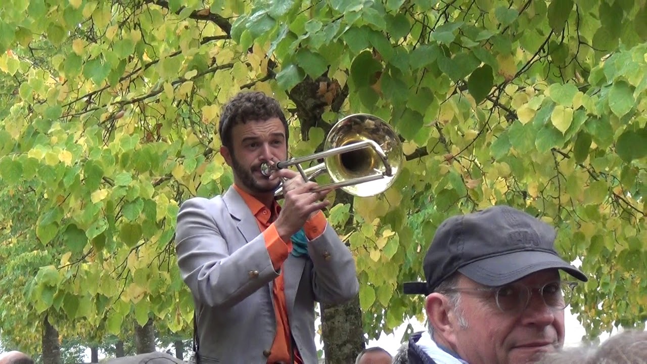 Sopa Loca au Festival Fanfoiron à Oiron (79) - YouTube