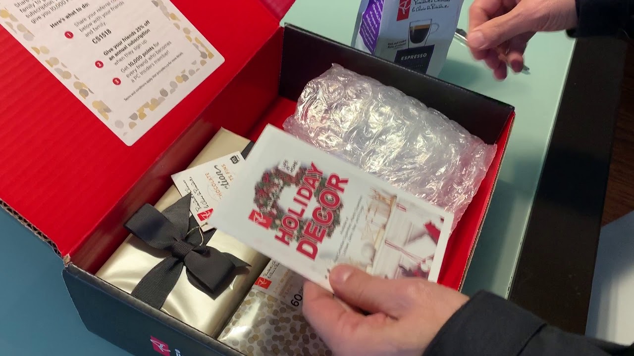 PC Insiders Free Christmas Holiday Gift Box 2019 Unboxing - YouTube