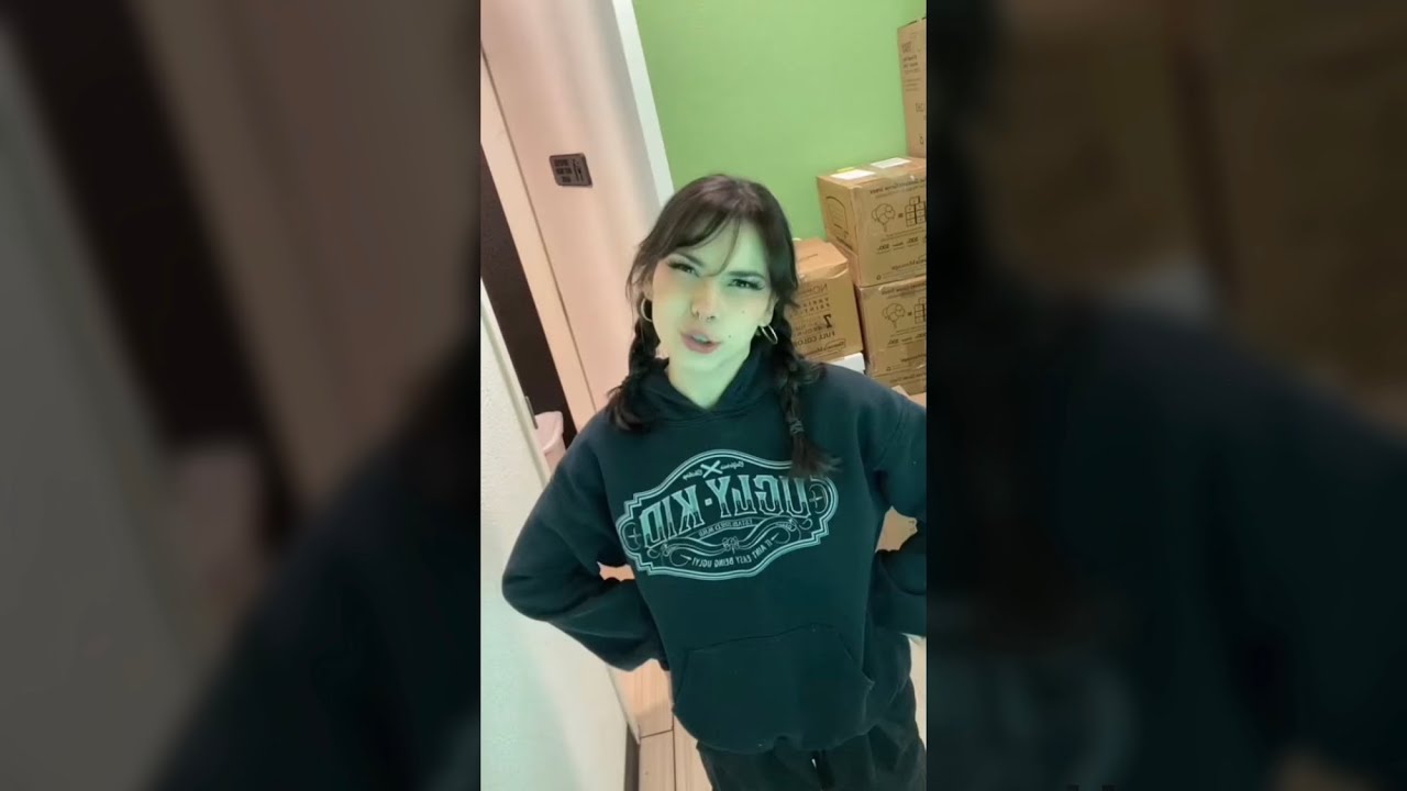 Repeat by Yb wasgood (Charlize;3 dance) sped up - YouTube