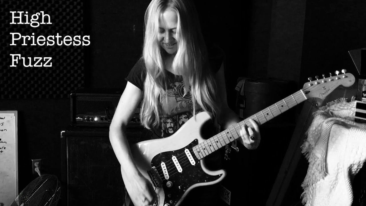 High Priestess: Psychedelic Doom Metal from California: Loud & Cute Special
