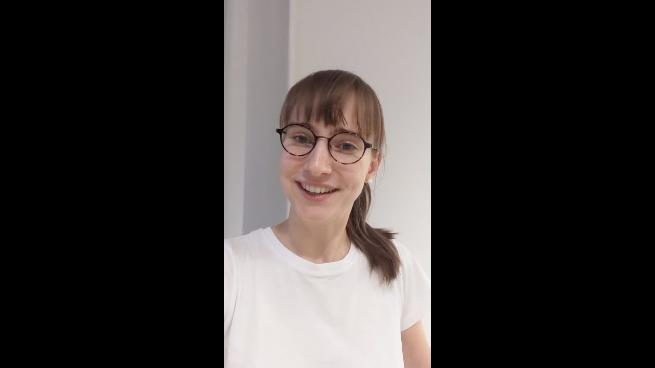 Daniela - Review - YouTube