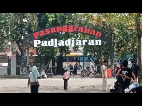 Sehari di Pasanggrahan Padjadjaran - YouTube