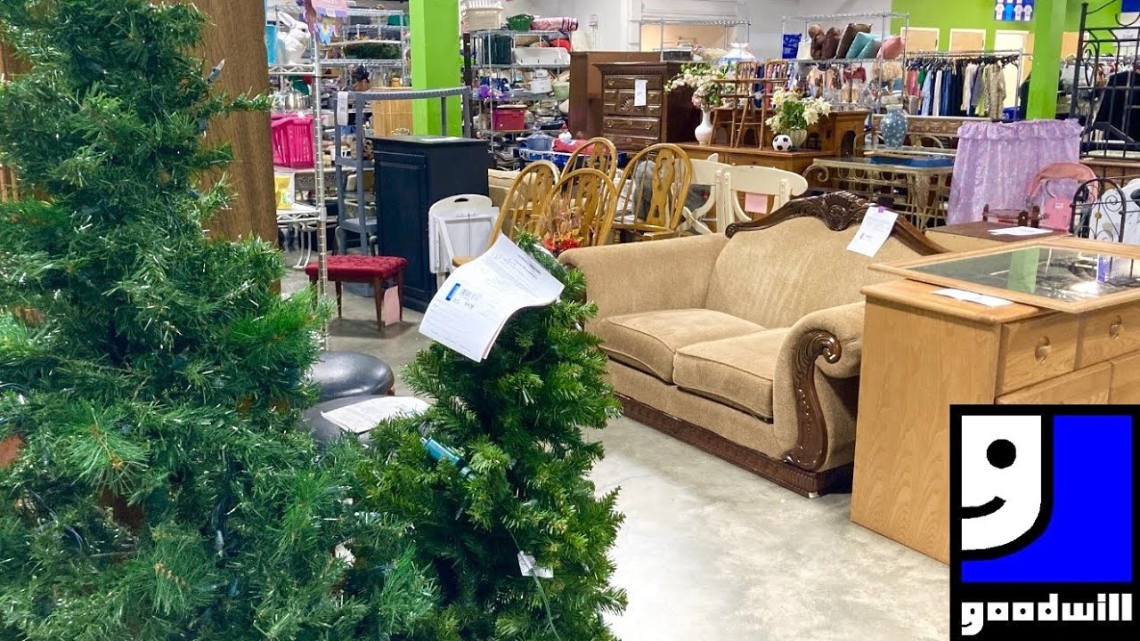 GOODWILL SHOP WITH ME FURNITURE CHRISTMAS TREES HOME DECOR KITCHENWARE ...