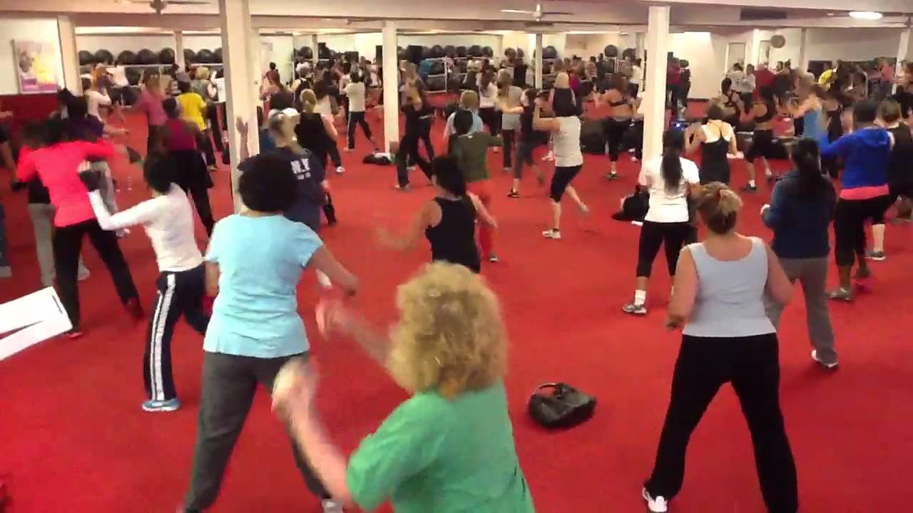 April' kickboxing class part 3 Lucille Roberts - YouTube