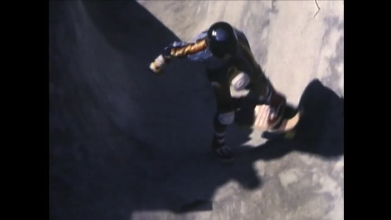 Rodney Mullen - 1978 Sensation Basin at Peddie's Pool - YouTube