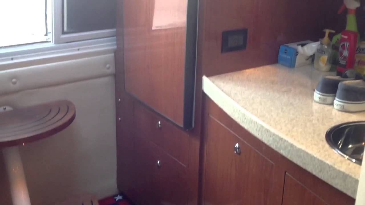 35' Regal 3560 Commodore 2005 Interior Presentation - YouTube