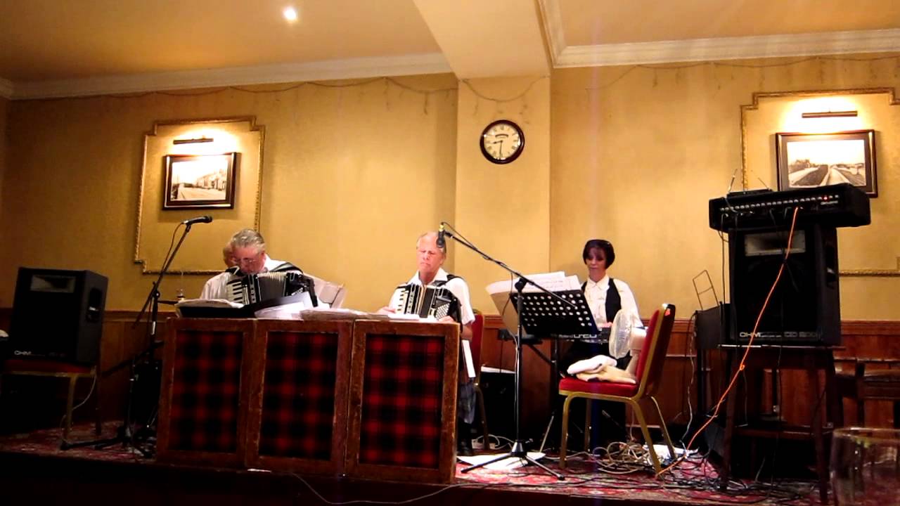 Iain MacPhail Band - YouTube