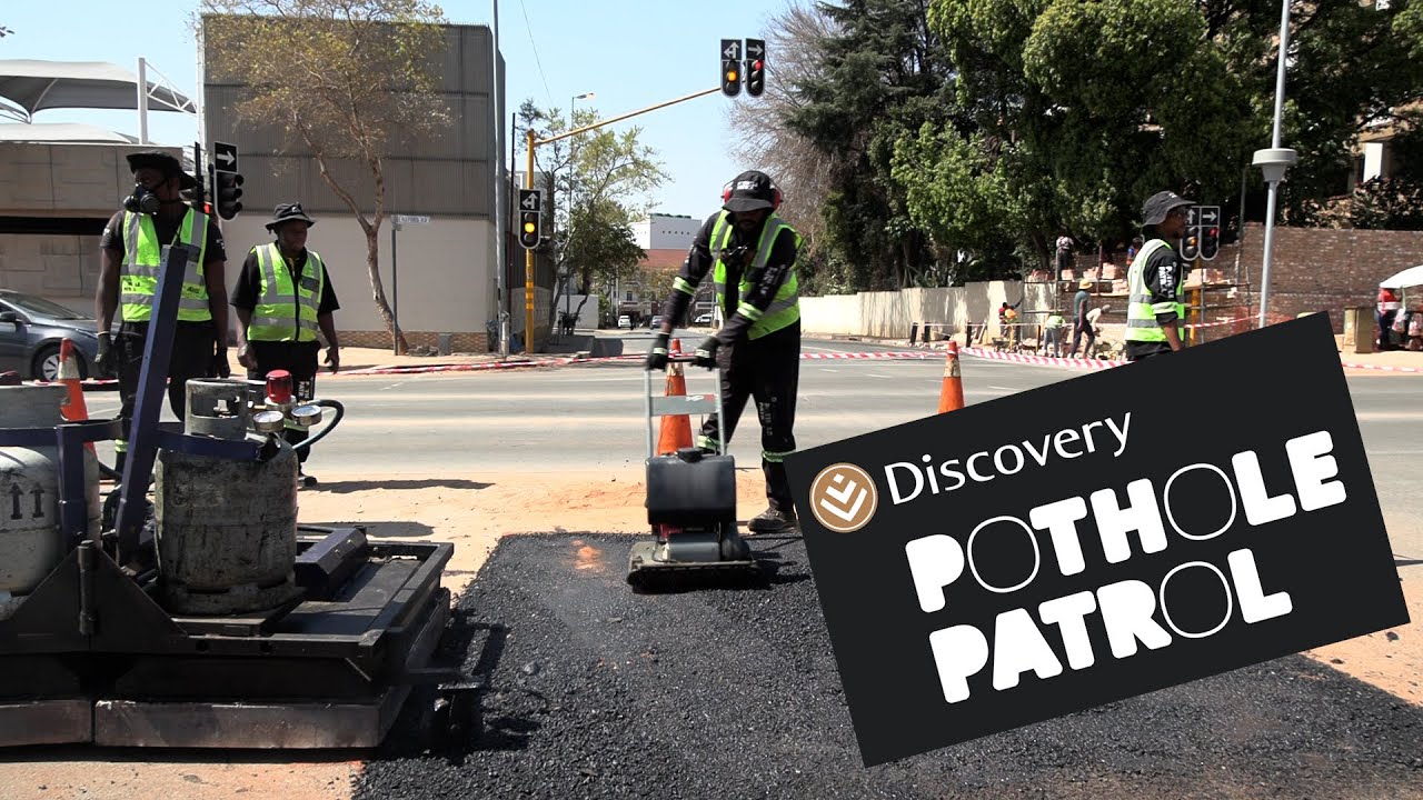 Fixing one pothole at a time with Discovery Pothole Patrol, Avis and Kaya 959 - YouTube