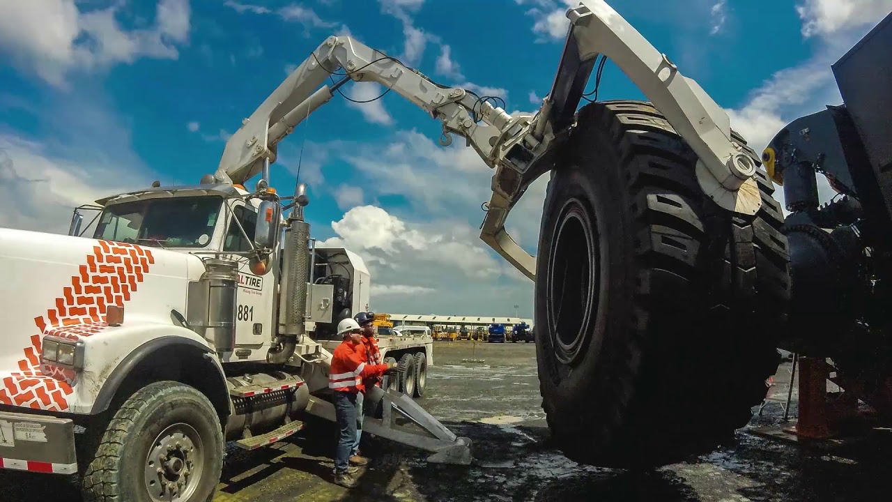Liebherr - T 284 Panama timelapse - YouTube