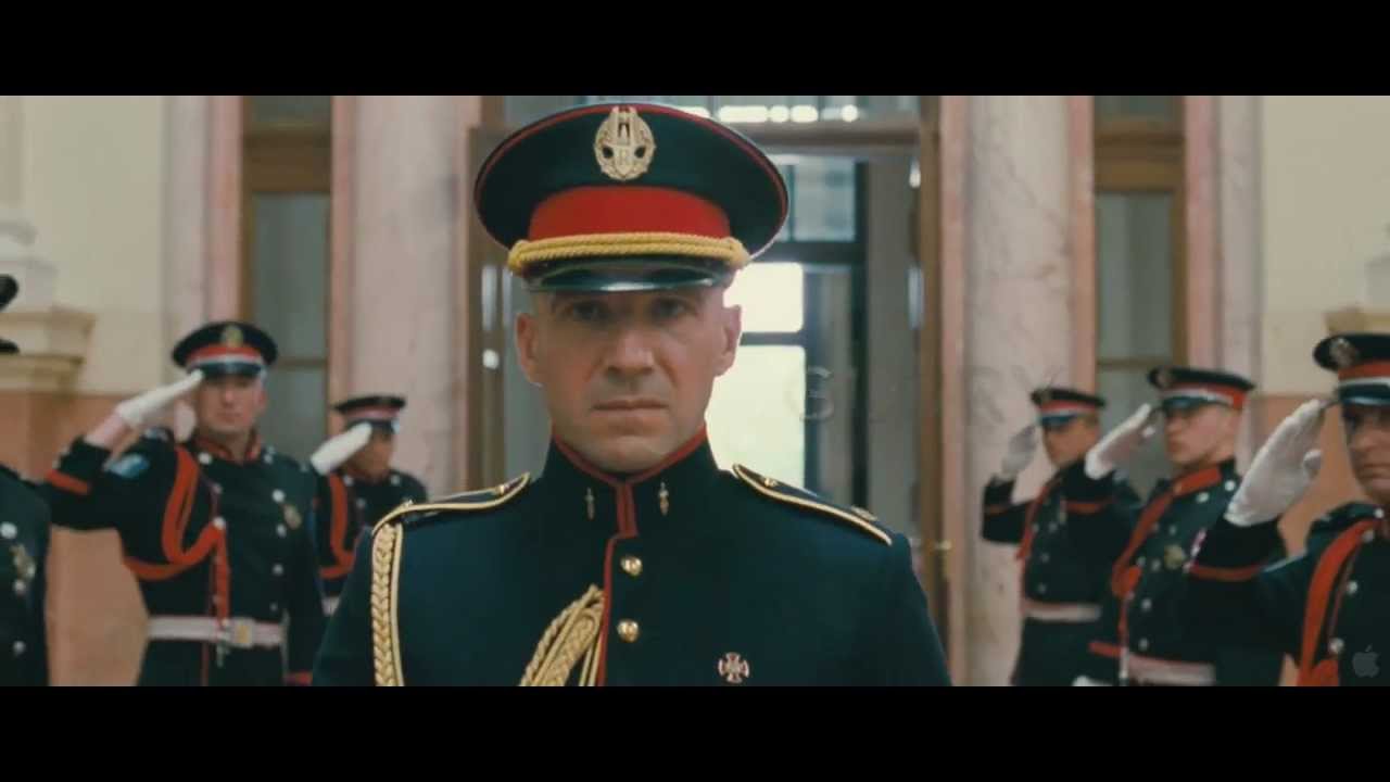 Coriolanus - Official Trailer | HD - YouTube