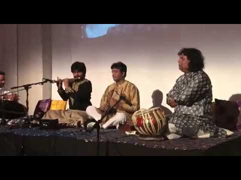 Indian classical music - Flute/Shehnai Jugalbandhi - Raga Hindolam ...