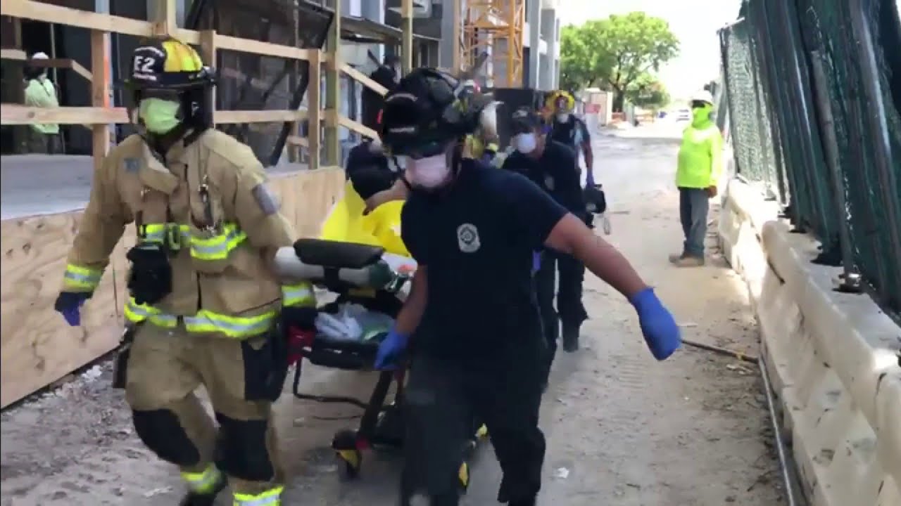 Construction worker loses arm at Fort Lauderdale job site - YouTube