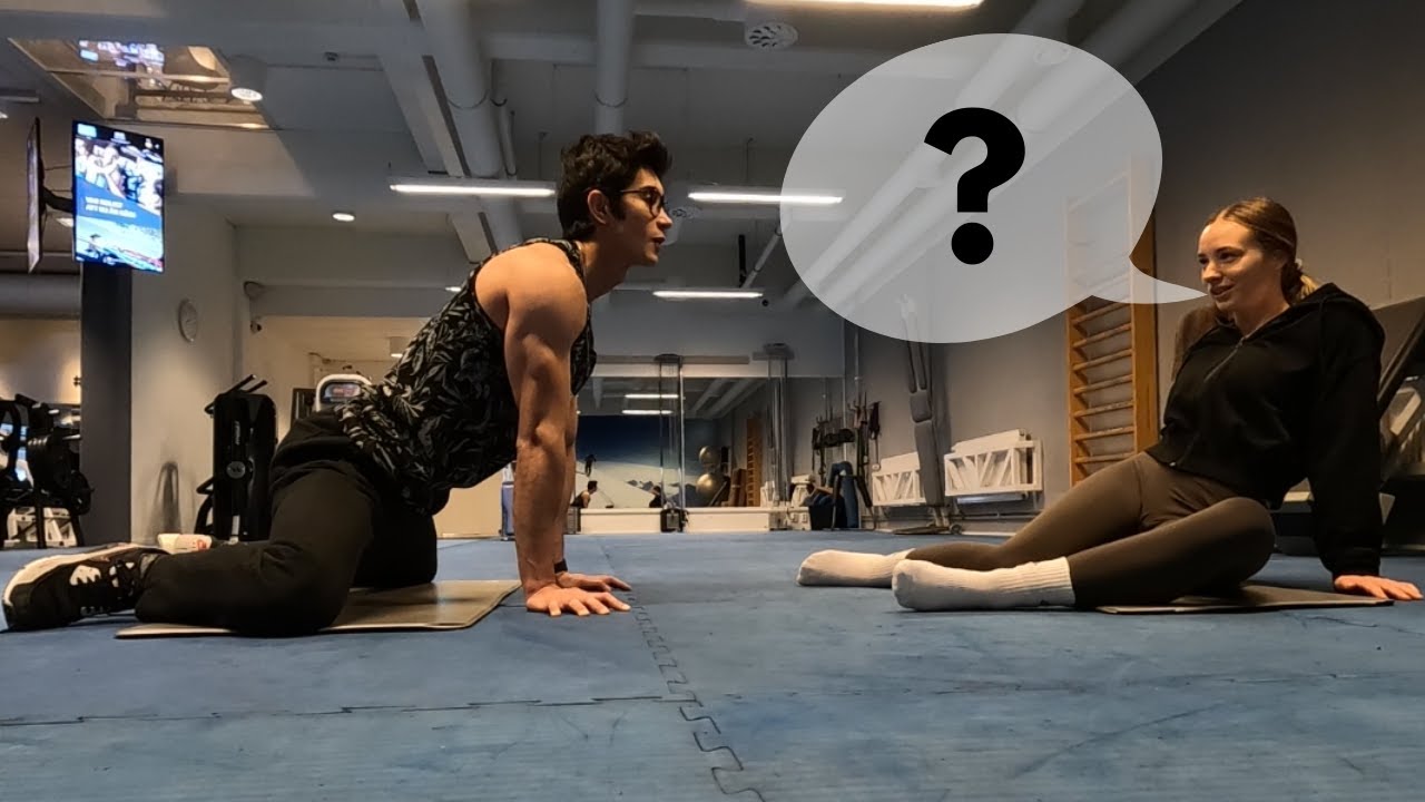 I ASKED HER TO 'HONESTLY' RATE MY BODY - YouTube