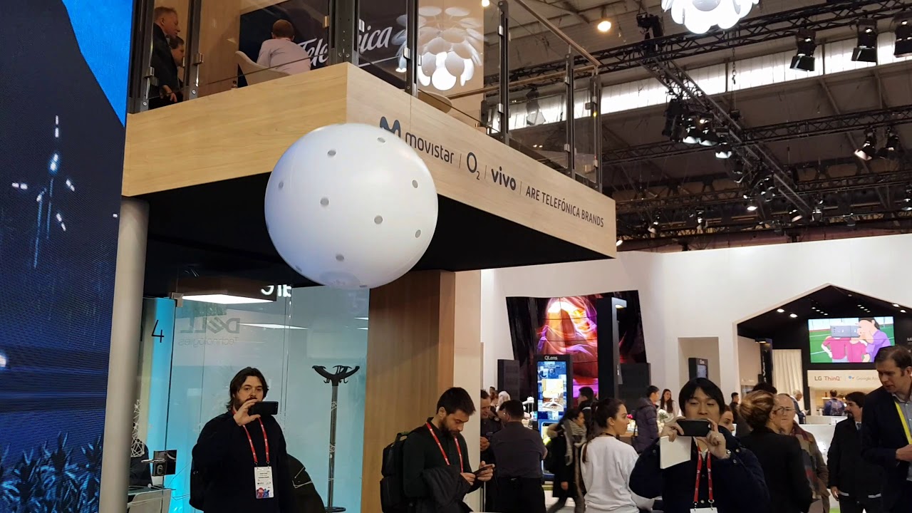 5G explicación y demo en el stand de Telefónica #MWC18 - YouTube