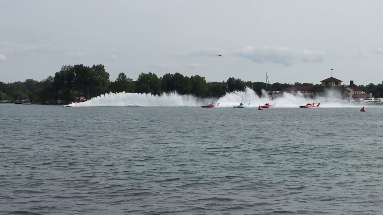 Hydroplane Crash During Final at Detroit Hydrofest 2017 - YouTube