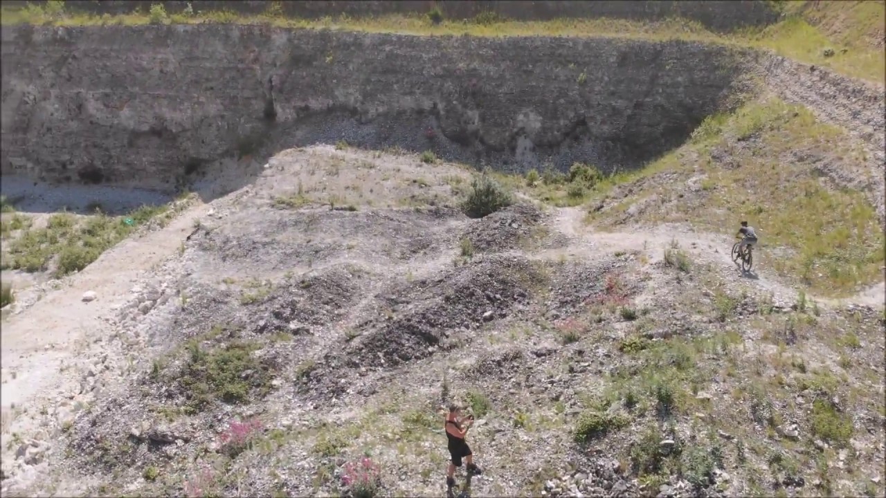 Ulceby quarry freeride - YouTube
