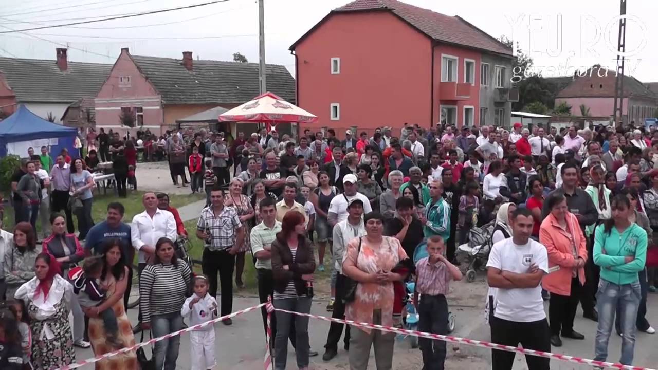 Ruga la Saravale (2013) - YouTube
