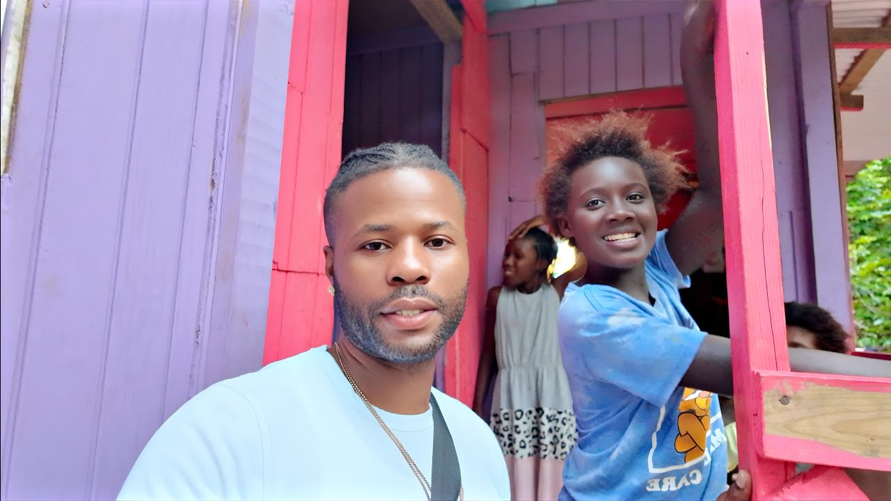 Cranberry And Family Never Expected All Of This - YouTube