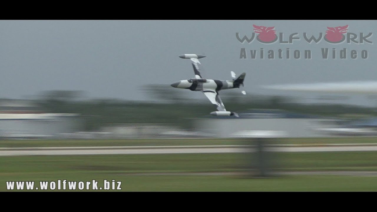 Dale "Snort" Snodgrass: Black Diamond Jet Team T-33 low pass. - YouTube