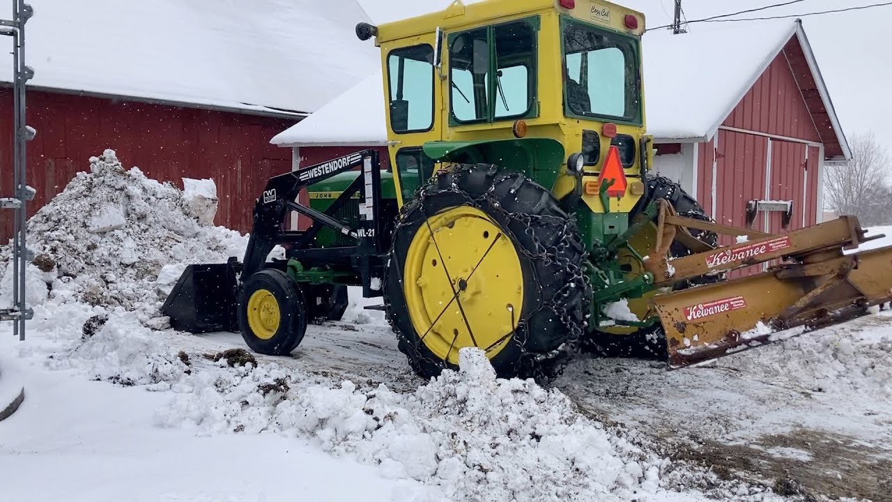 JOHN DEERE 2520 FAIL - YouTube