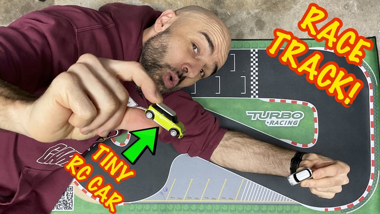 WORLD'S SMALLEST RTR RACE TRACK WITH TWO 1/76 RC CARS! - YouTube
