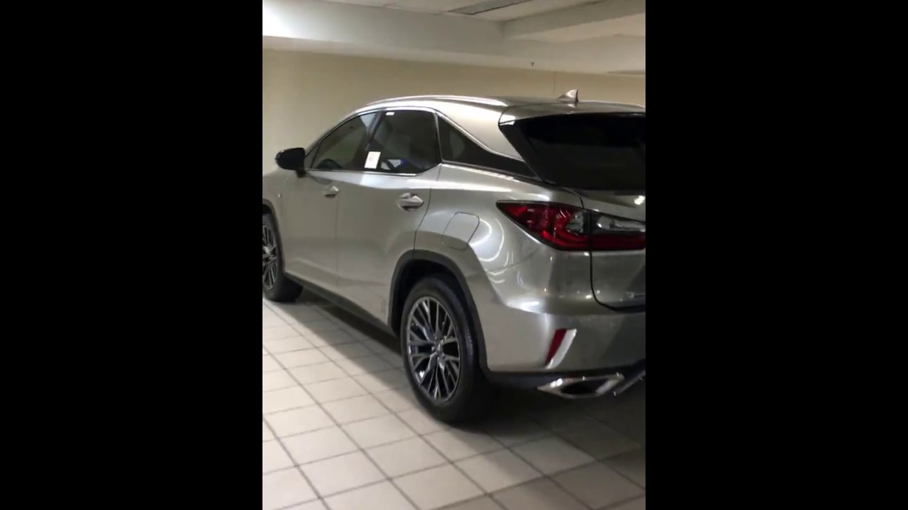 Lexus Safety: Rear Cross Traffic Alert - YouTube