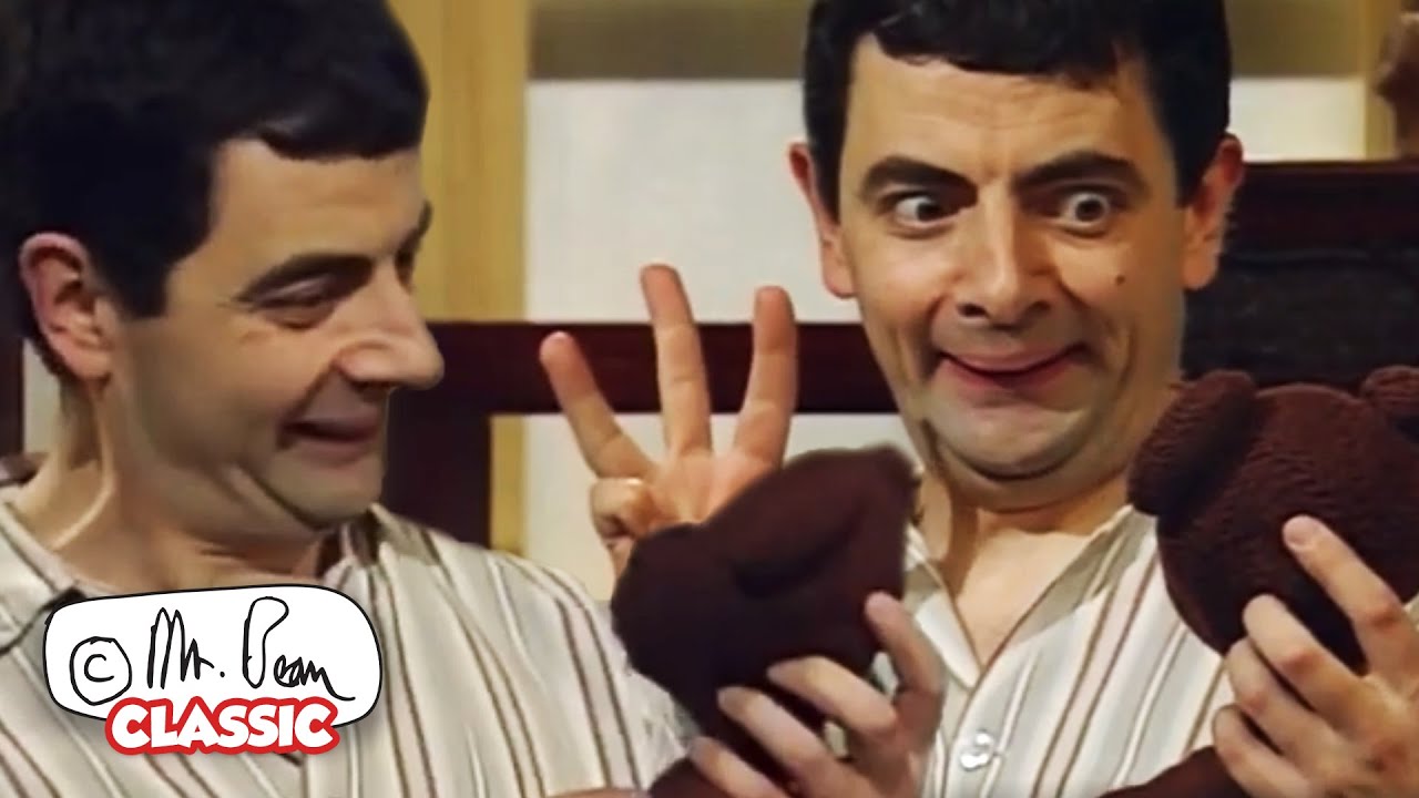 Bean's XMAS Morning! | Mr Bean Funny Clips | Classic Bean - YouTube