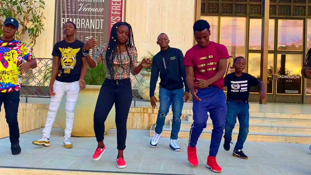 AFro moses dance ngi ngo best dance - YouTube