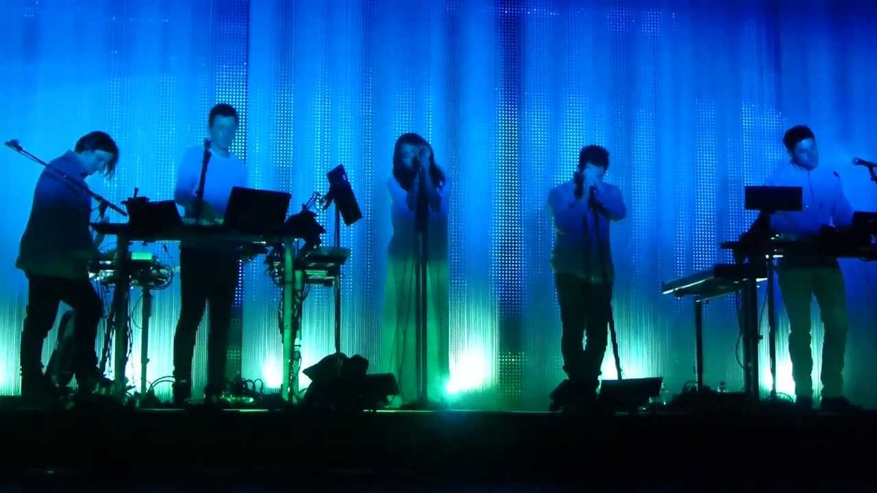 How to destroy angels - On the wing (live) Las Vegas 2013 - YouTube