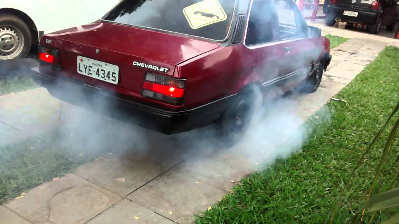 Chevette DL 92 original fritando - YouTube