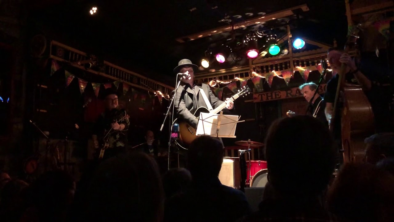 John Allaire at the Cash Bash sings "Get Rhythm" - YouTube