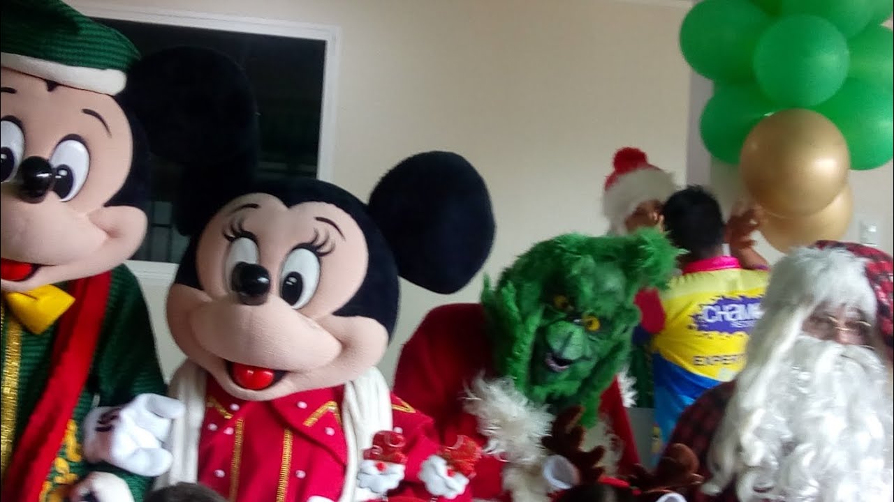 Baile de Minnie, Mickey mouse, Grinch y Santa Claus - YouTube