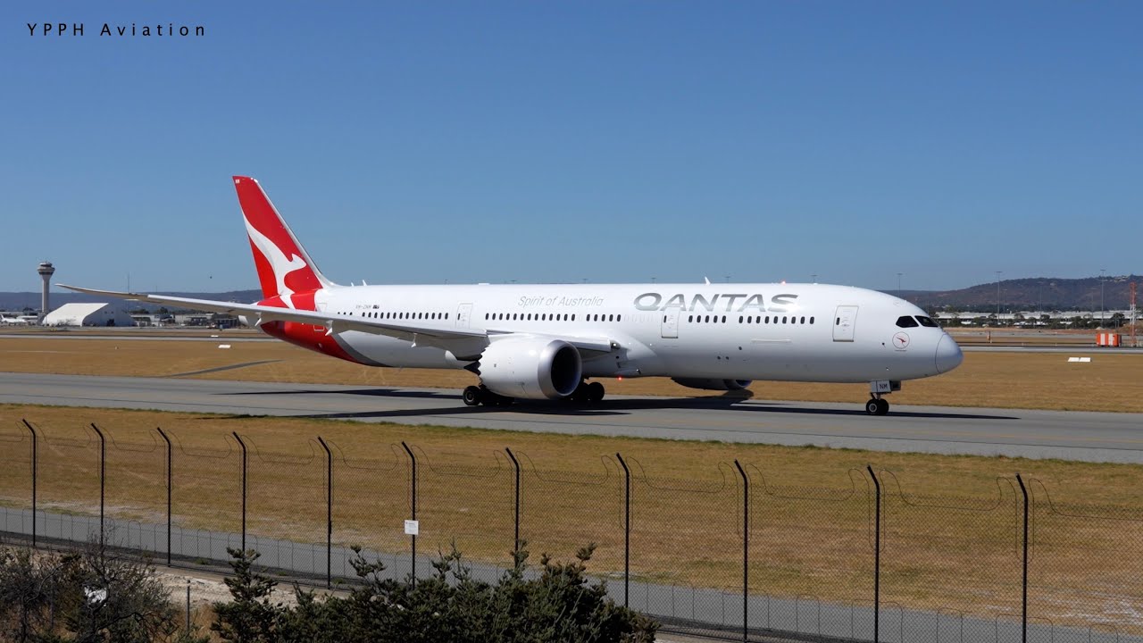 ️B787 on Alpha 11 ️ - Qantas Airways QF10 B787-9 (VH-ZNM) departs RW03 ...