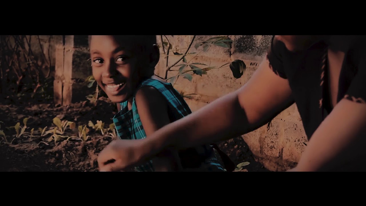 Crew Gee - NAILUKA (Official Video) - YouTube