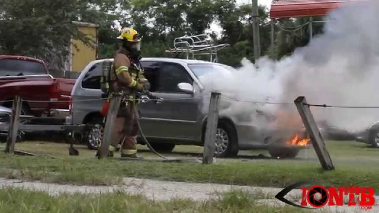 Vehicle Fire at Guaranteed Auto Sales in Largo - YouTube