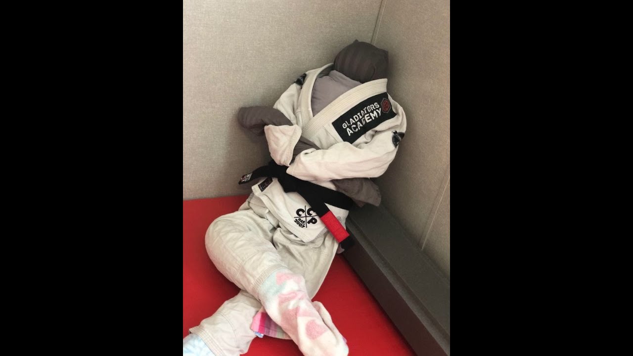 DIY DUMMY in less than 2min. - YouTube