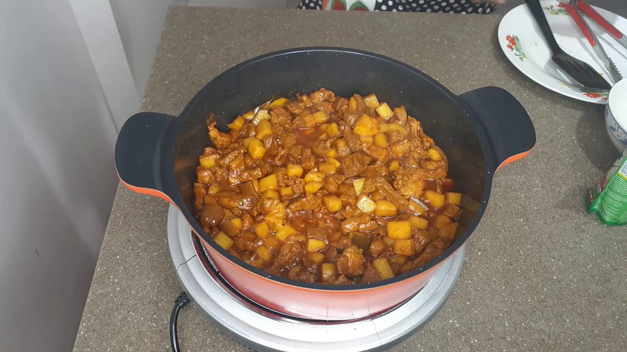 Filipino Favorite Handaan Recipe Classic Pork Menudo - YouTube