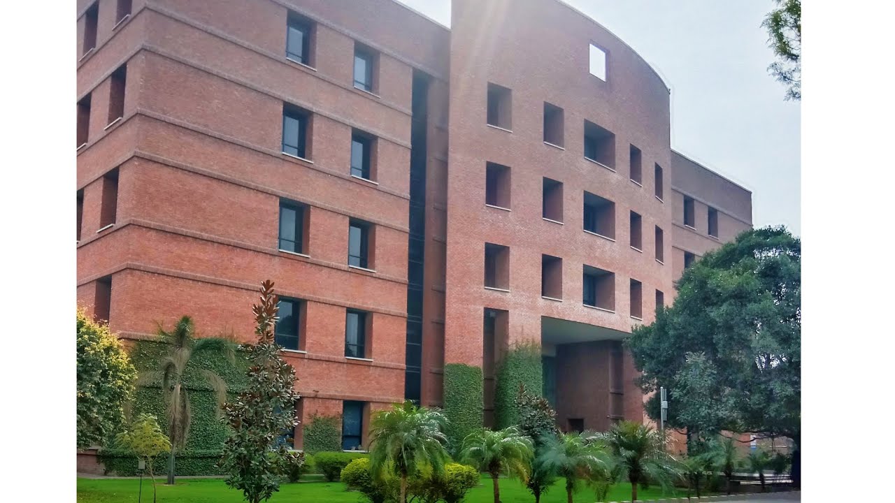 LUMS university of Lahore visit 🙃#1millionviews #visit #university ...