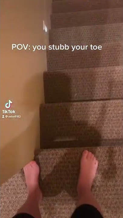 Stubbed my toe - YouTube