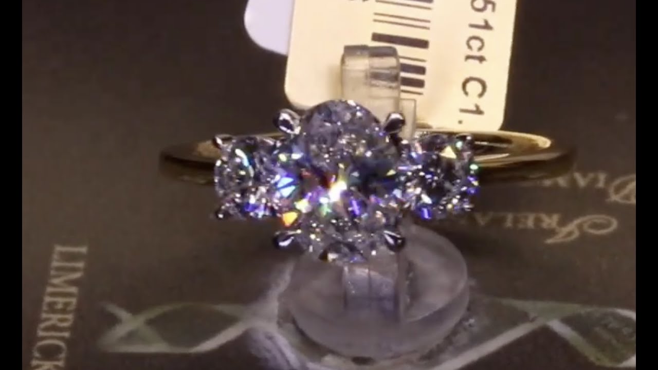 #88146 | T1.51ct/C1.01ct | Oval Centre with two Round Brilliant Side Diamonds | 18ct Yellow Gold ...