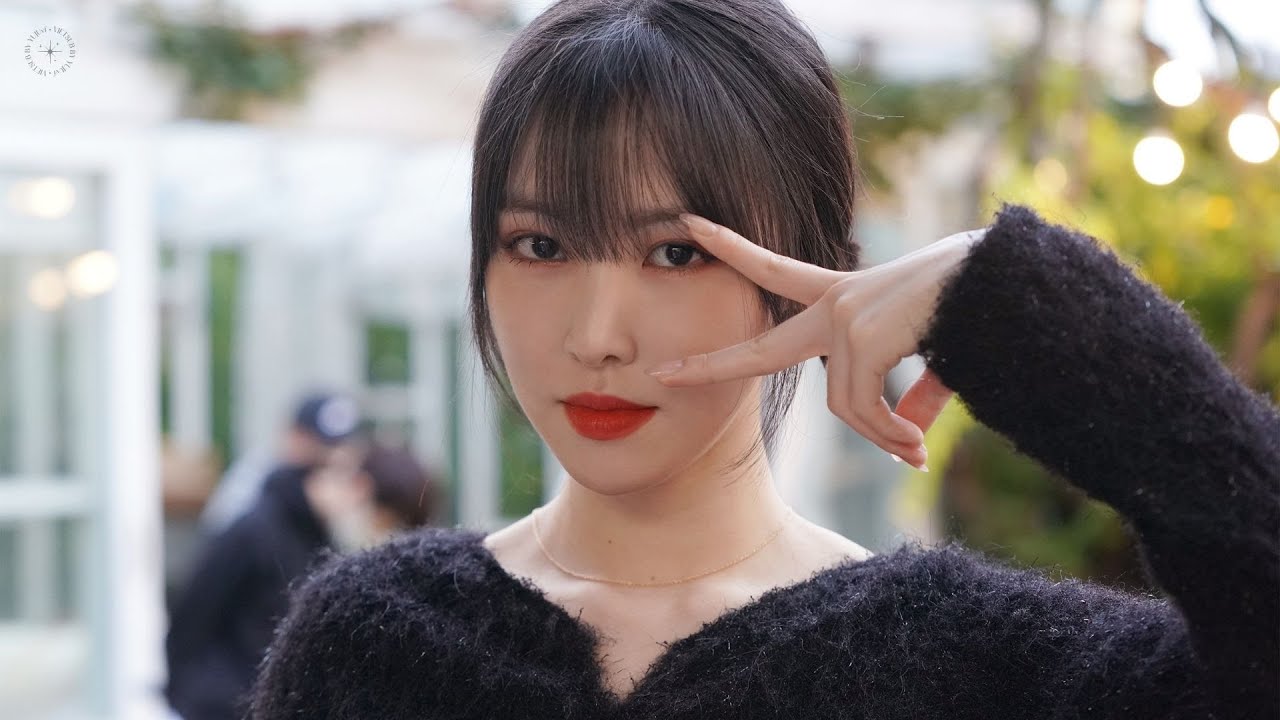 VIETSUB - YUJU Cyworld BGM 2021 Music Clip Making Film - YouTube