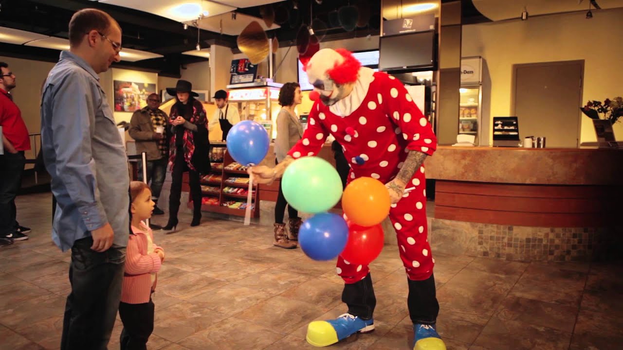 Benoit Priest en CLOWN - YouTube