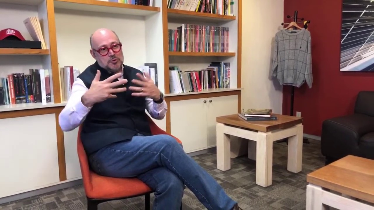 Entrevista con Ricardo Raphael - YouTube