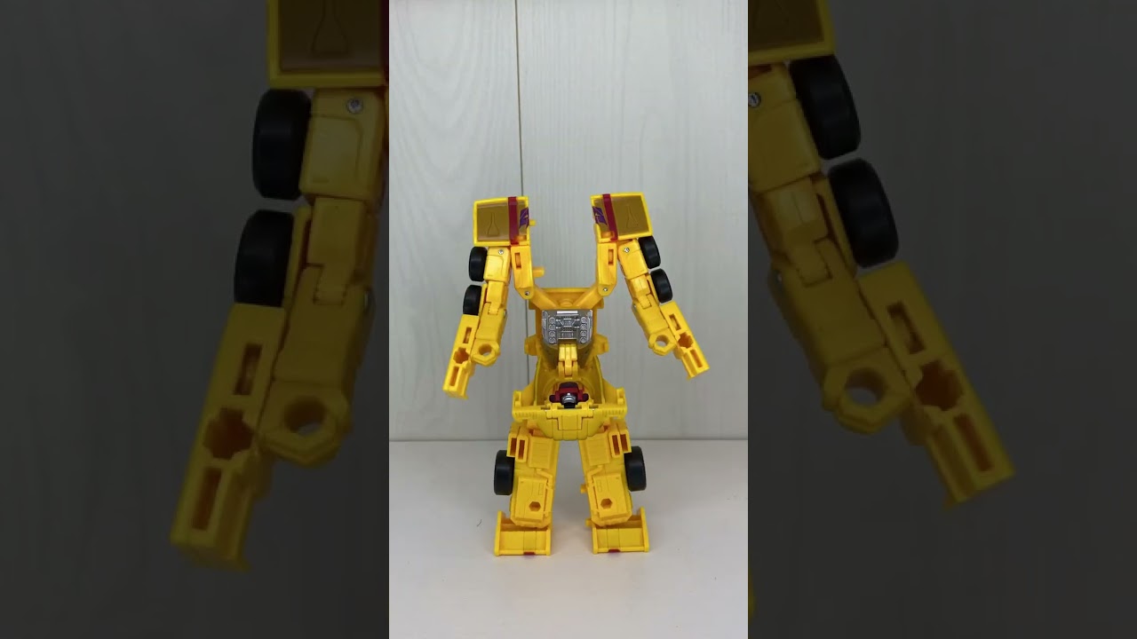 Transformers Dragstrip Transformation Stop Motion - YouTube