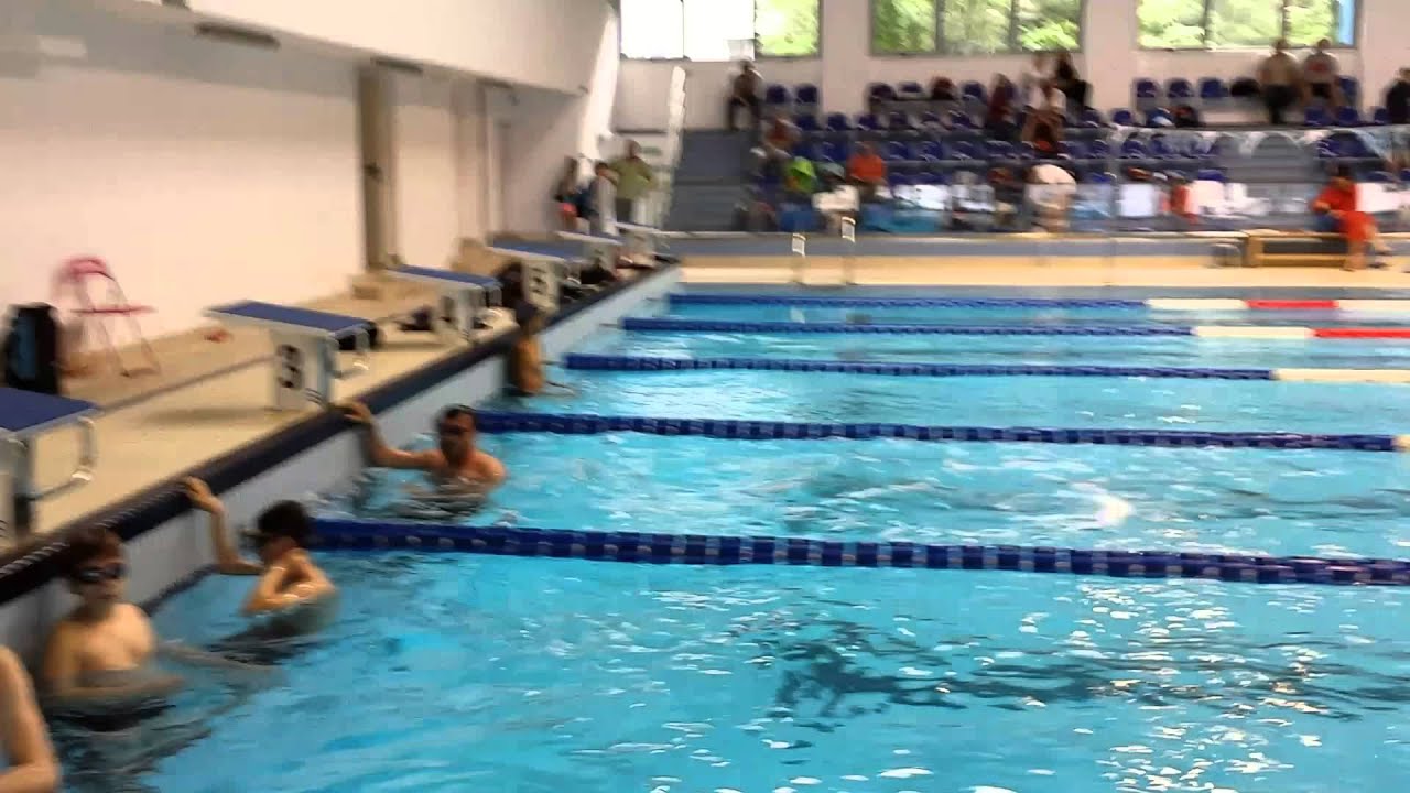 Fluture... incercari la... multi ani. ;) - YouTube