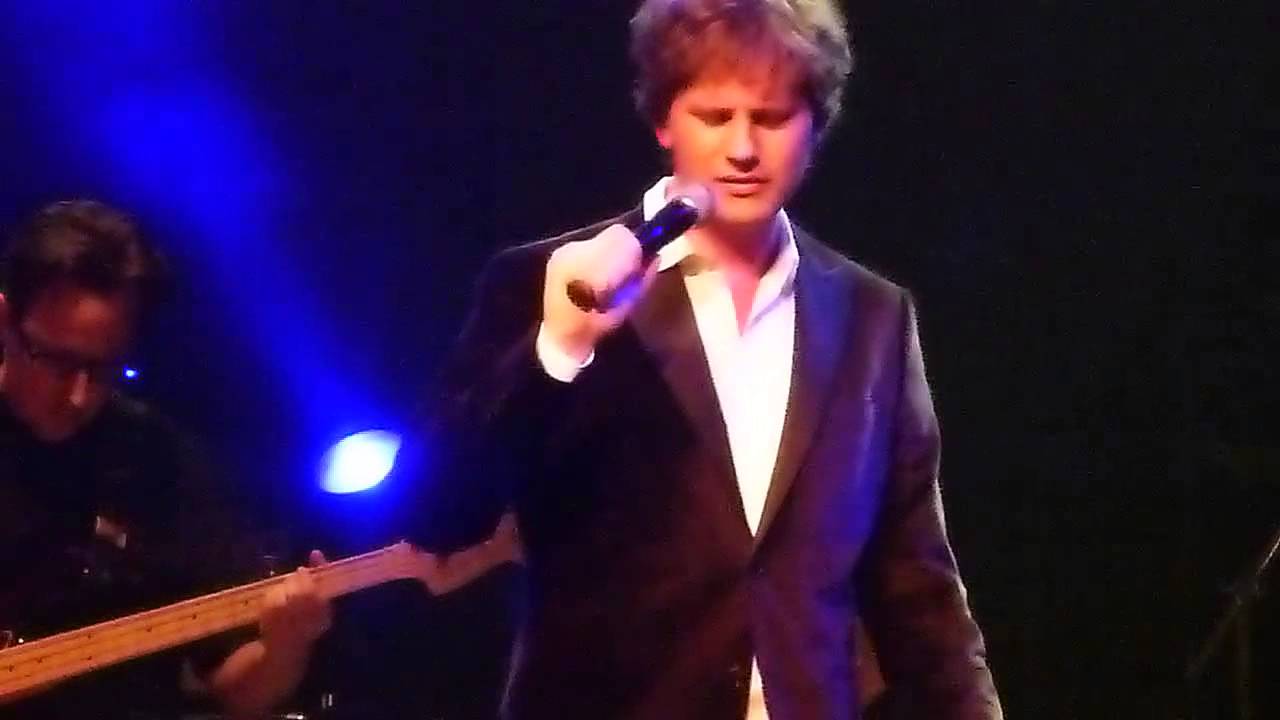 Bouke - To where you are (Christmas with Elvis) - YouTube