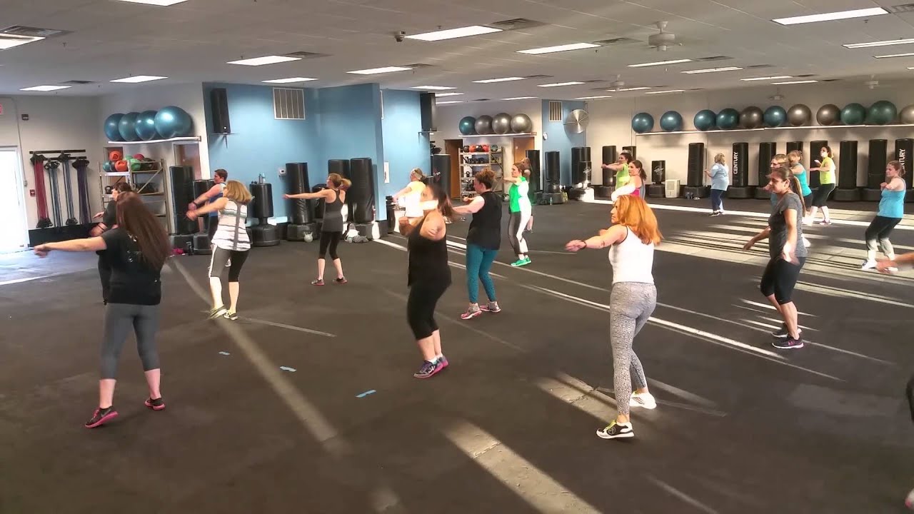 Juicy Wiggle -Zumba - YouTube