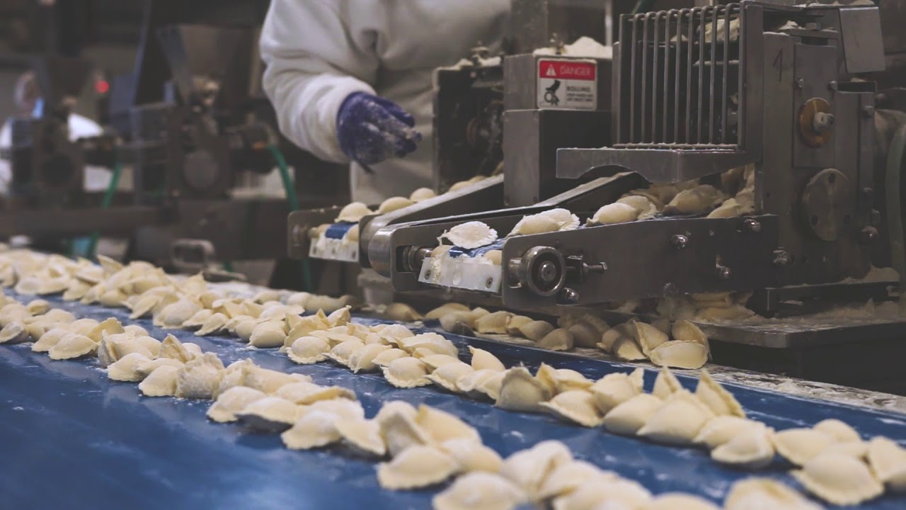 Bidfood Opava – Production of Cottage cheese pockets - YouTube